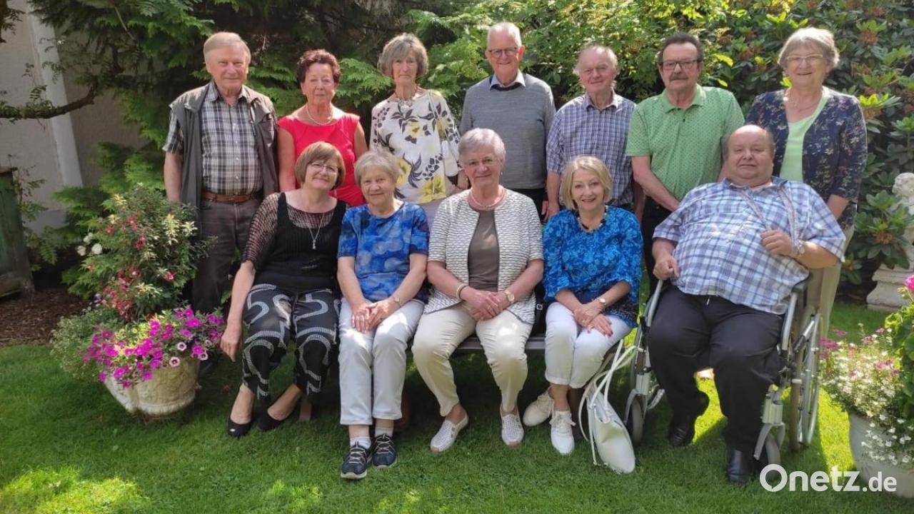 Ehemalige Schüler aus Weiding feiern Wiedersehen | Onetz