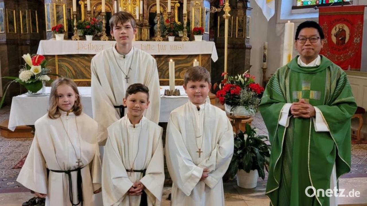 Neue Ministranten in Thurndorf | Onetz
