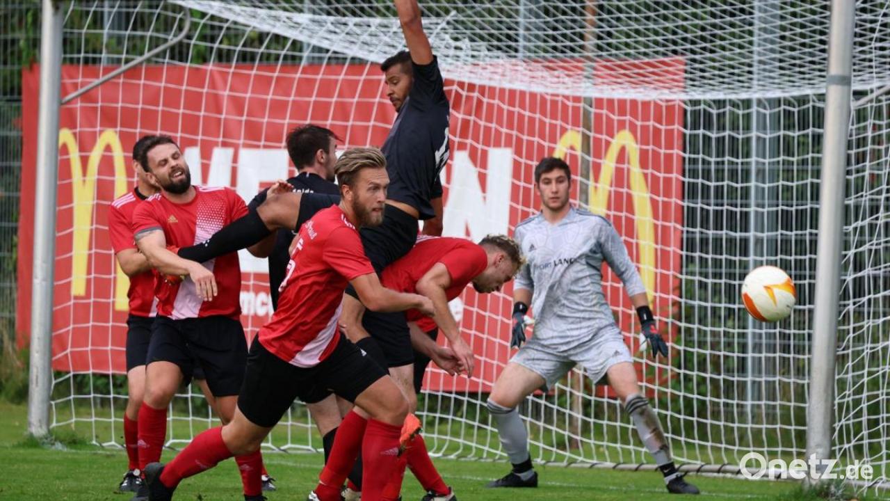 Bezirksliga Nord: FC Ost schlägt den SV Hahnbach | Onetz