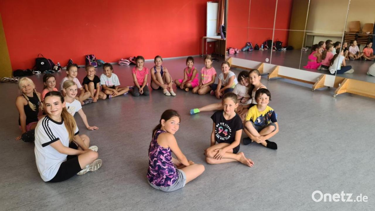 17 Kinder machen mit beim Tanz-Workshop der Turngemeinschaft Tirschenreuth | Onetz