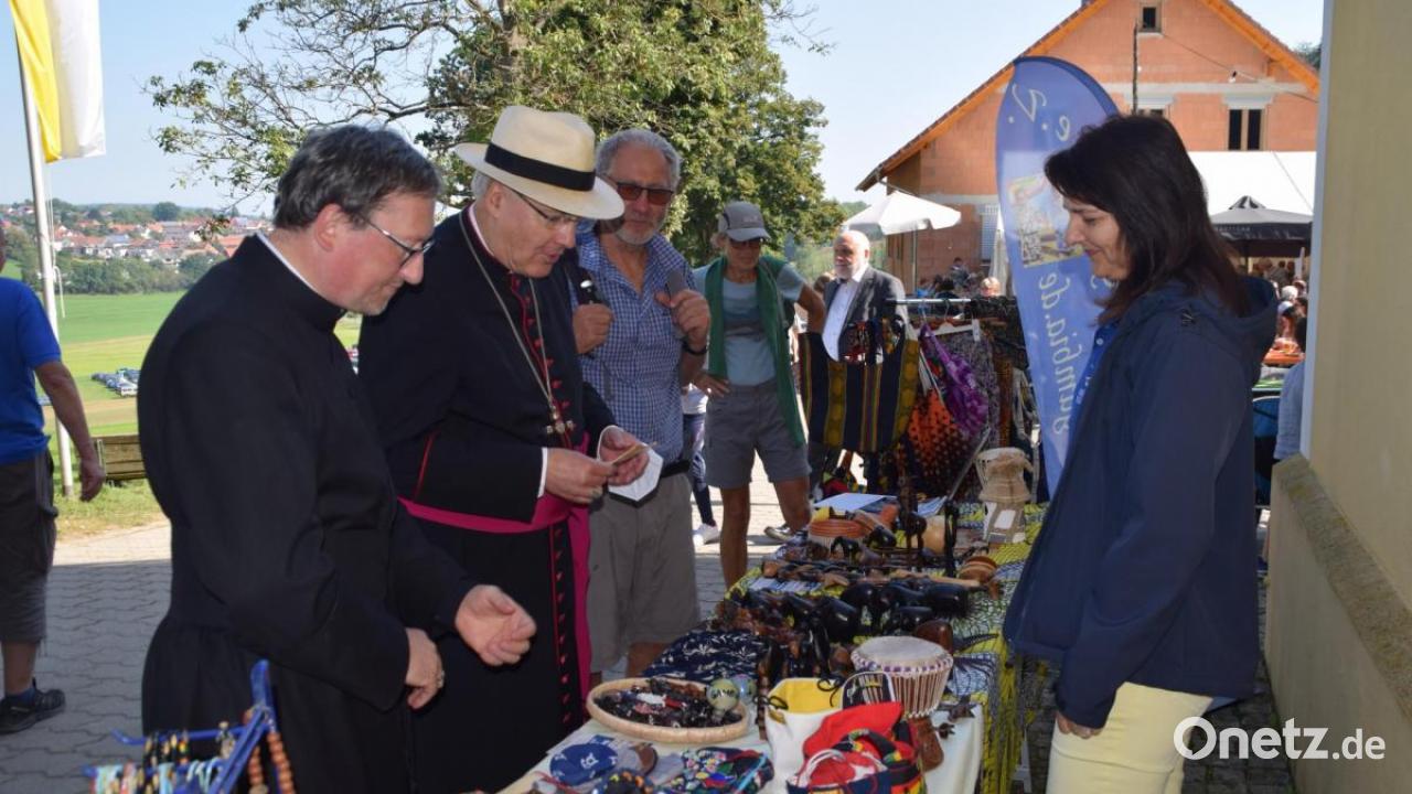 Mausbergfest geht mit dem Besuch von Bischof Rudolf Voderholzer zu Ende | Onetz