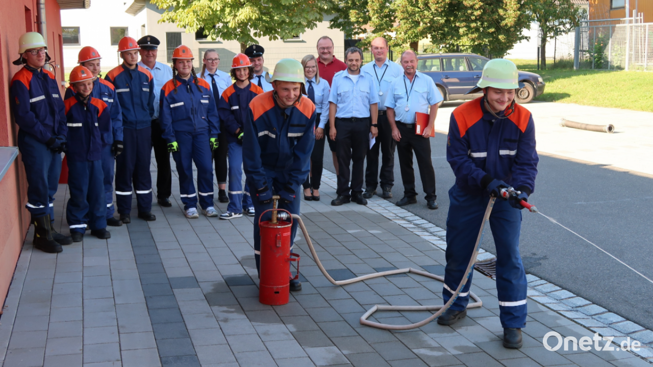 Feuerwehr-Nachwuchs erfolgreich bei Jugendleistungsprüfung | Onetz