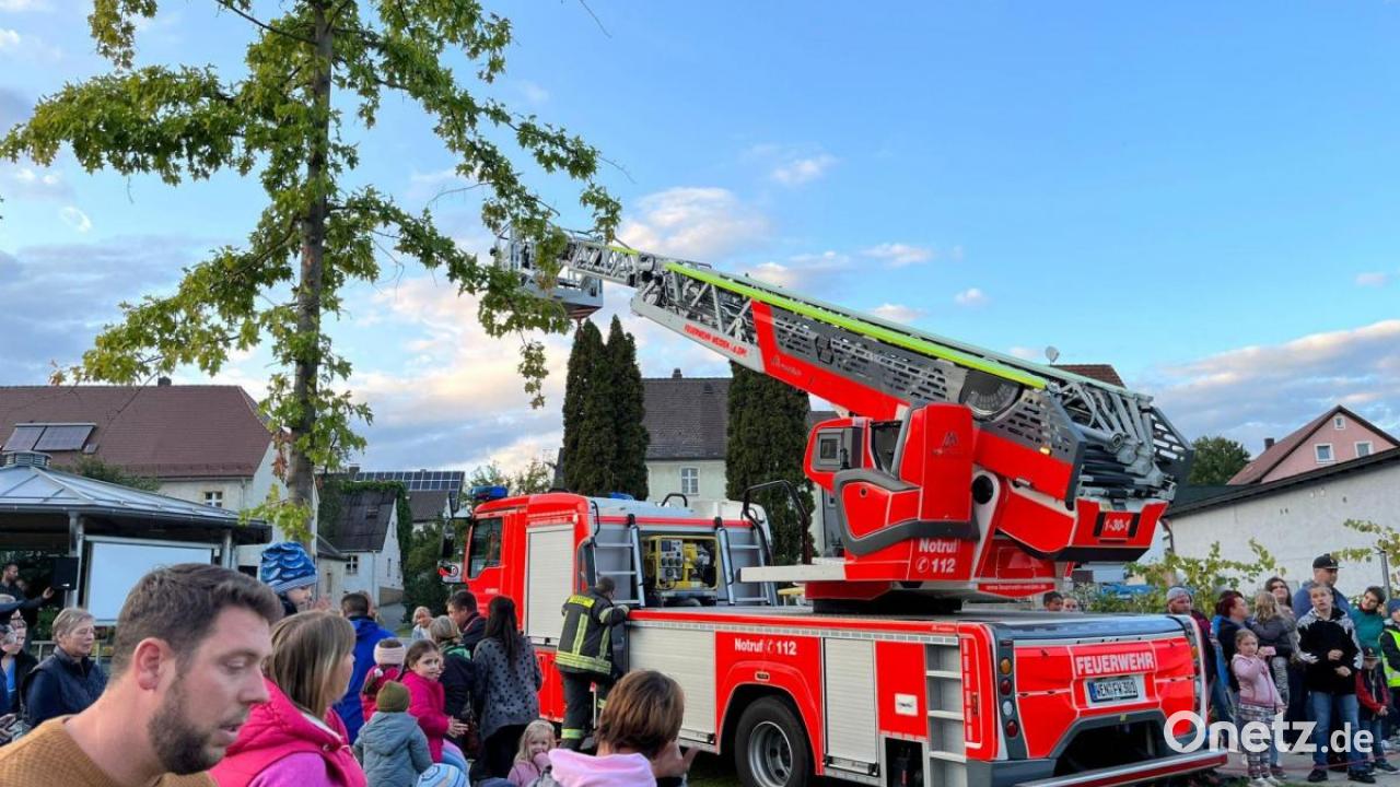 Fettbrand nicht die einzige Attraktion bei der Feuerwehrnacht | Onetz