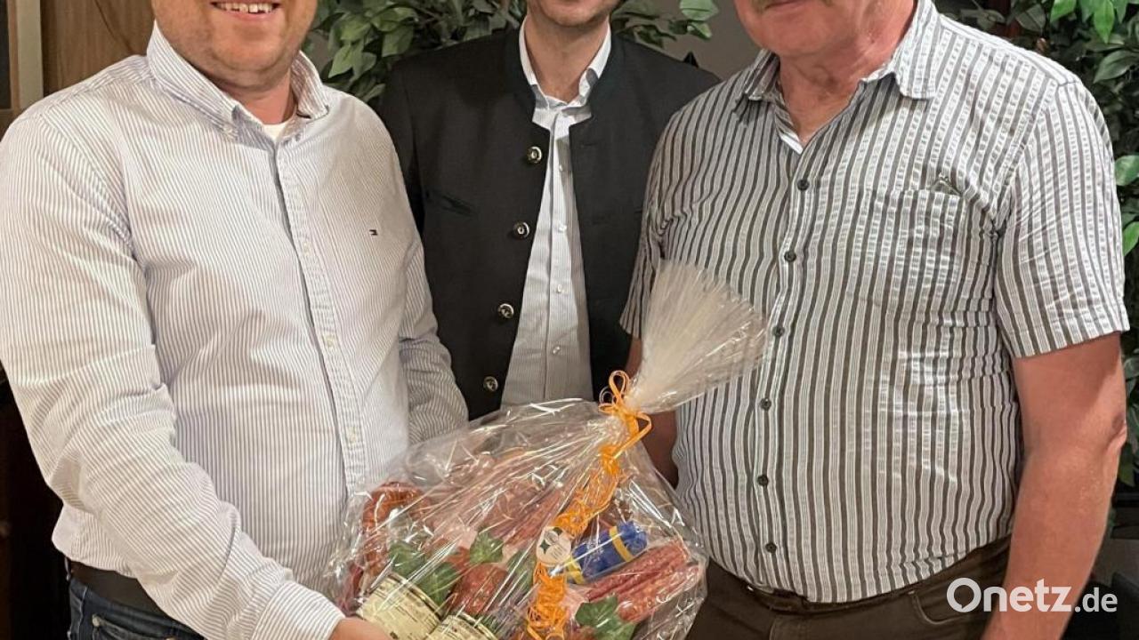 Josef Stangl als ehemaliger Ortsvorsitzender der CSU Wurz geehrt | Onetz