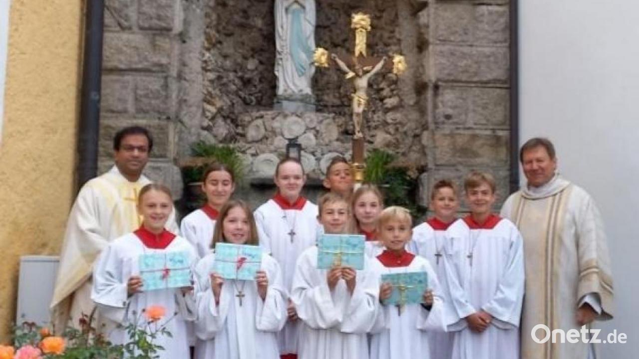 Schar der Ebnather Ministranten um vier "Neue" reicher | Onetz