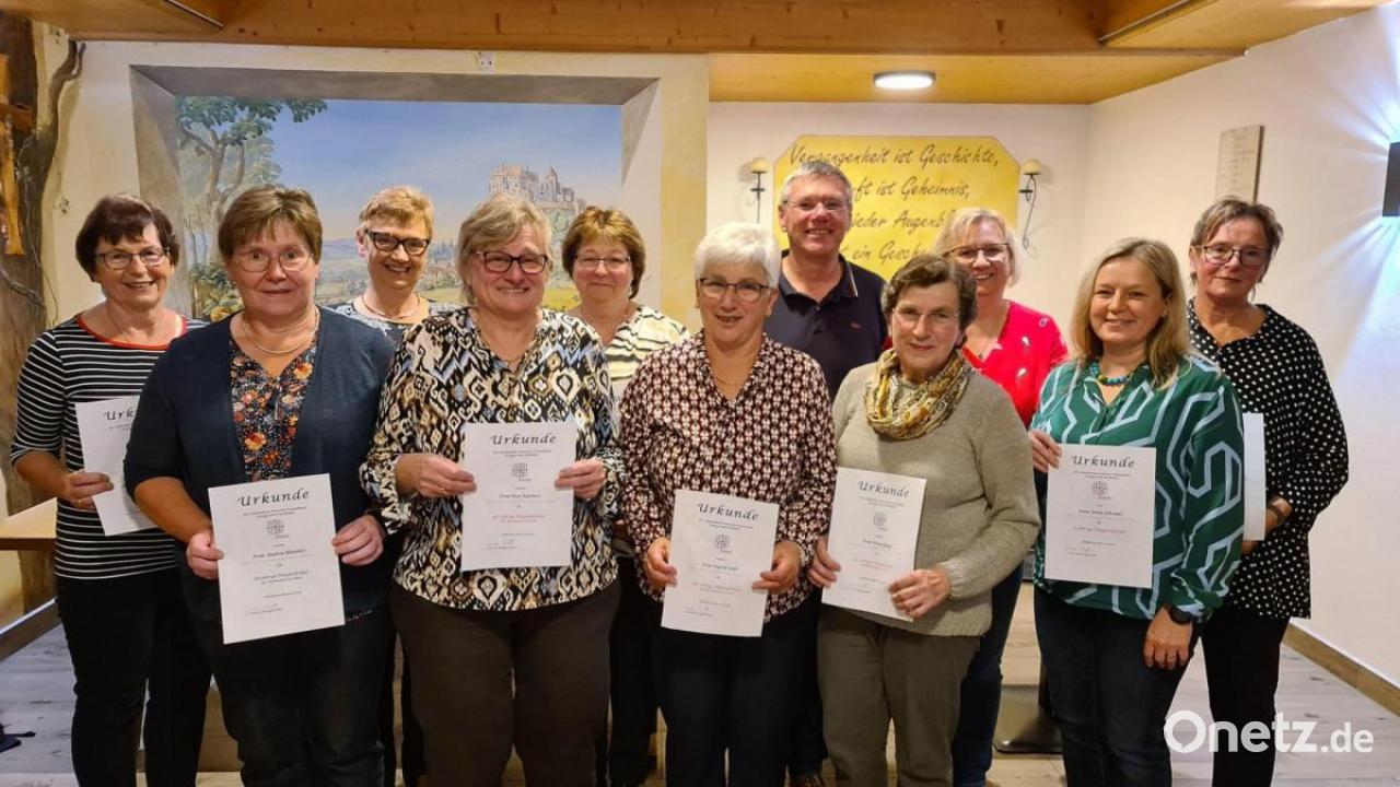 Frauenbund Parkstein ehrt langjährige Mitglieder | Onetz