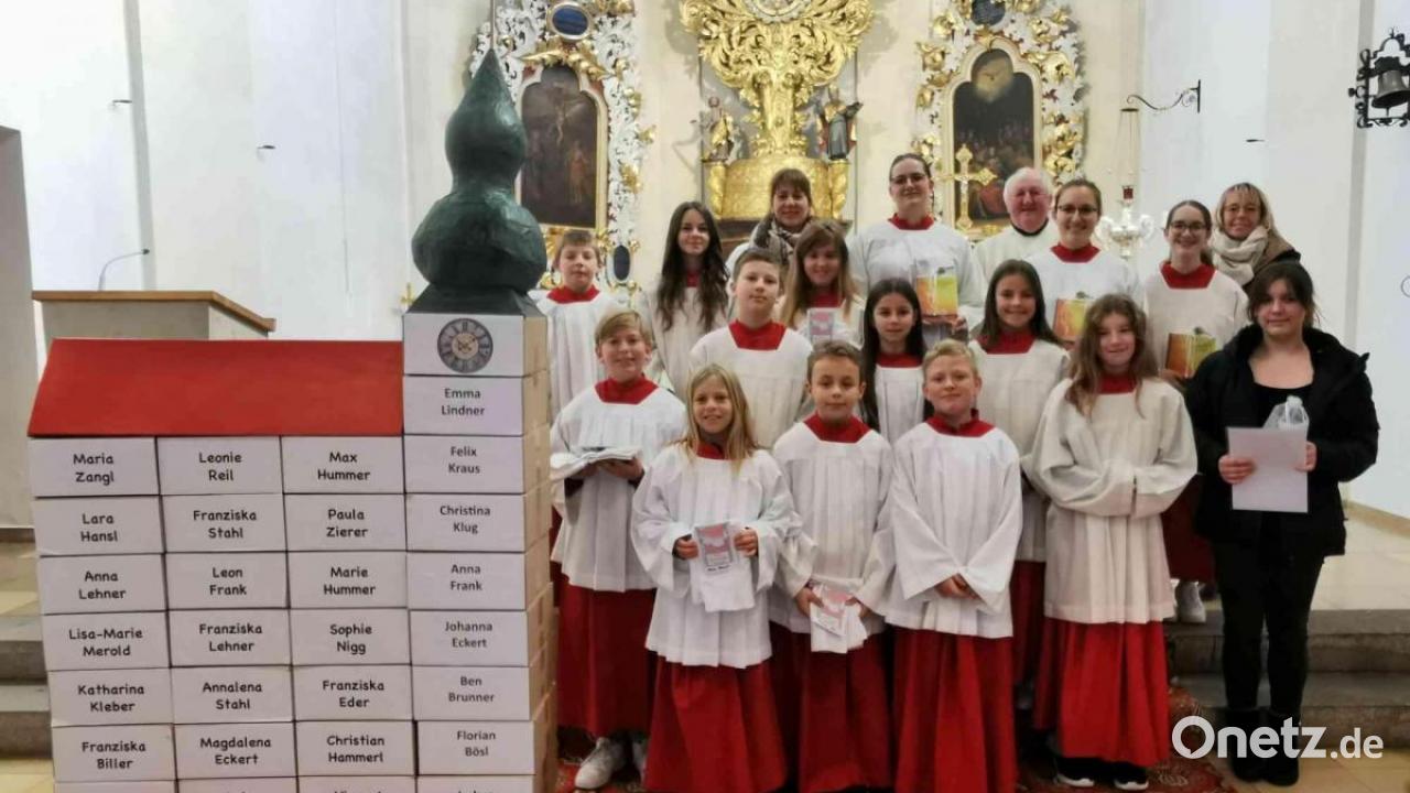 Sieben neue Ministranten in Eslarn | Onetz