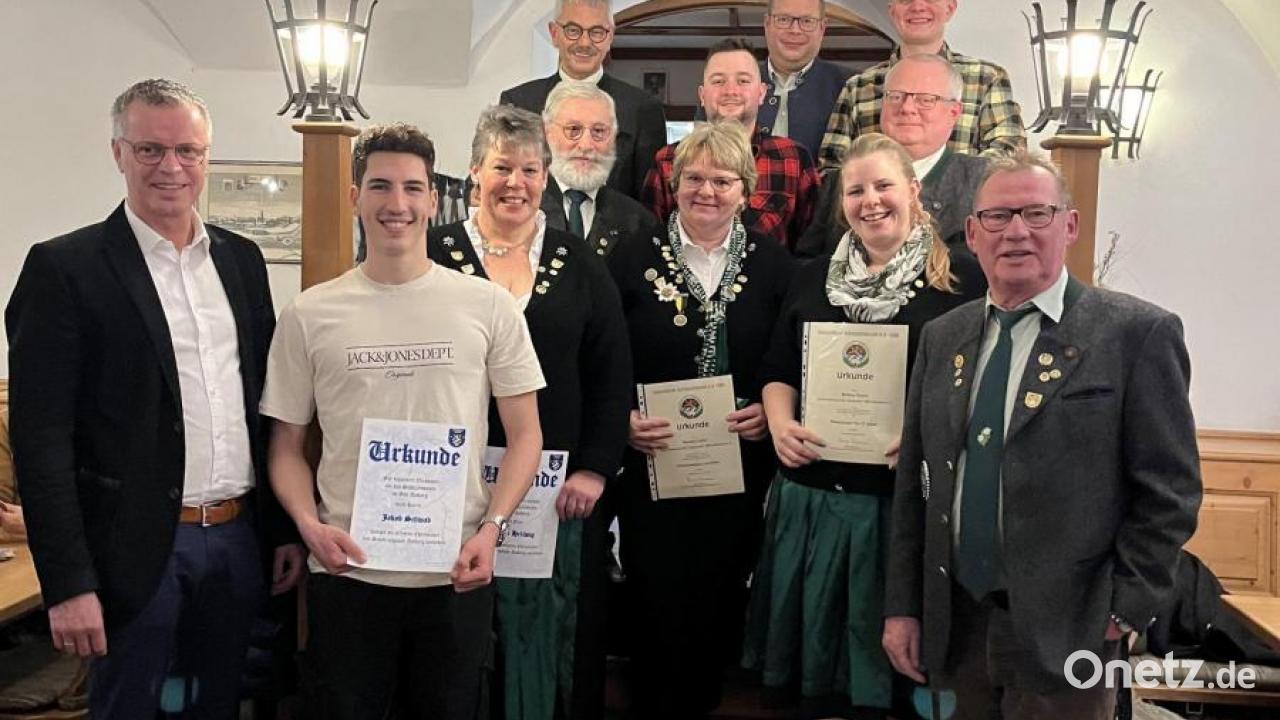 Hirschauer Edelweiß-Schützen ehren Mitglieder und küren Vereinsmeister | Onetz