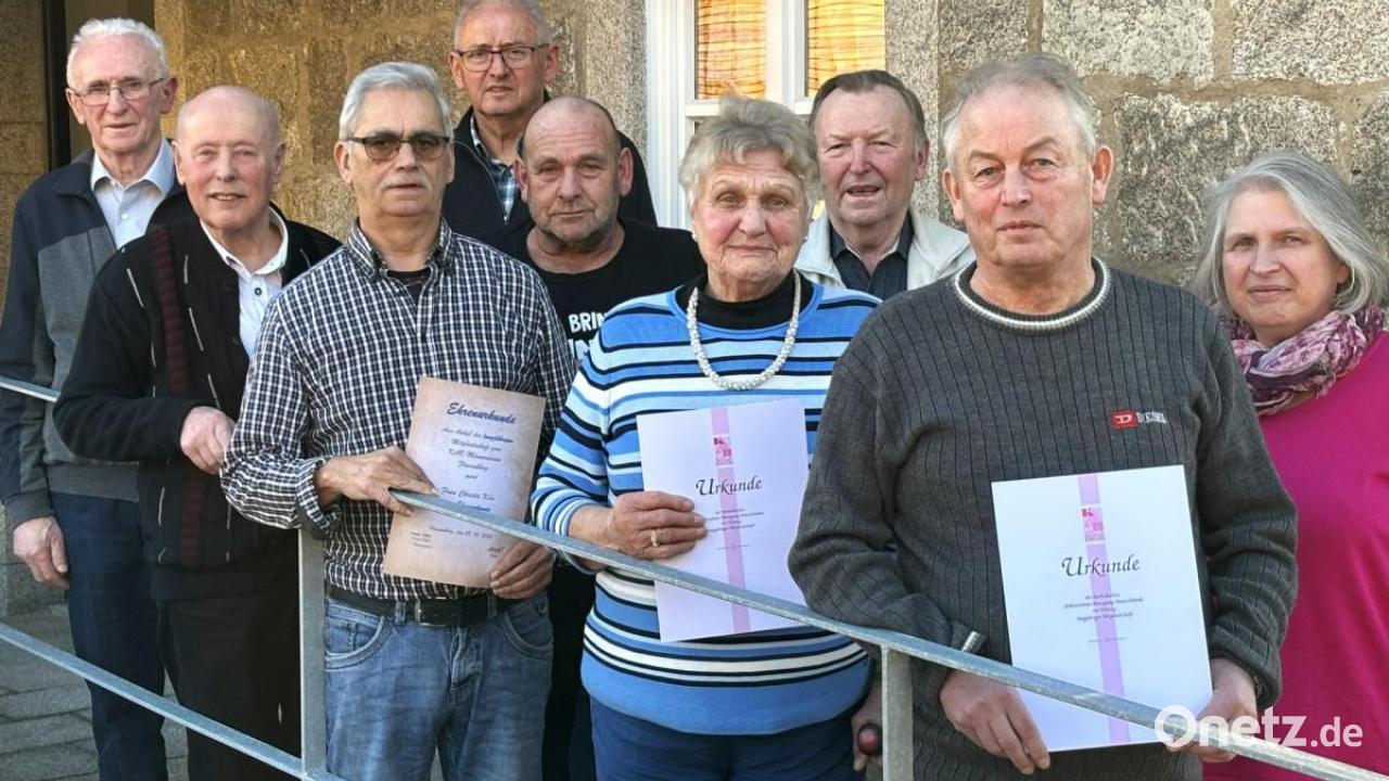 KAB und Männerverein Flossenbürg ehren treue Mitglieder | Onetz