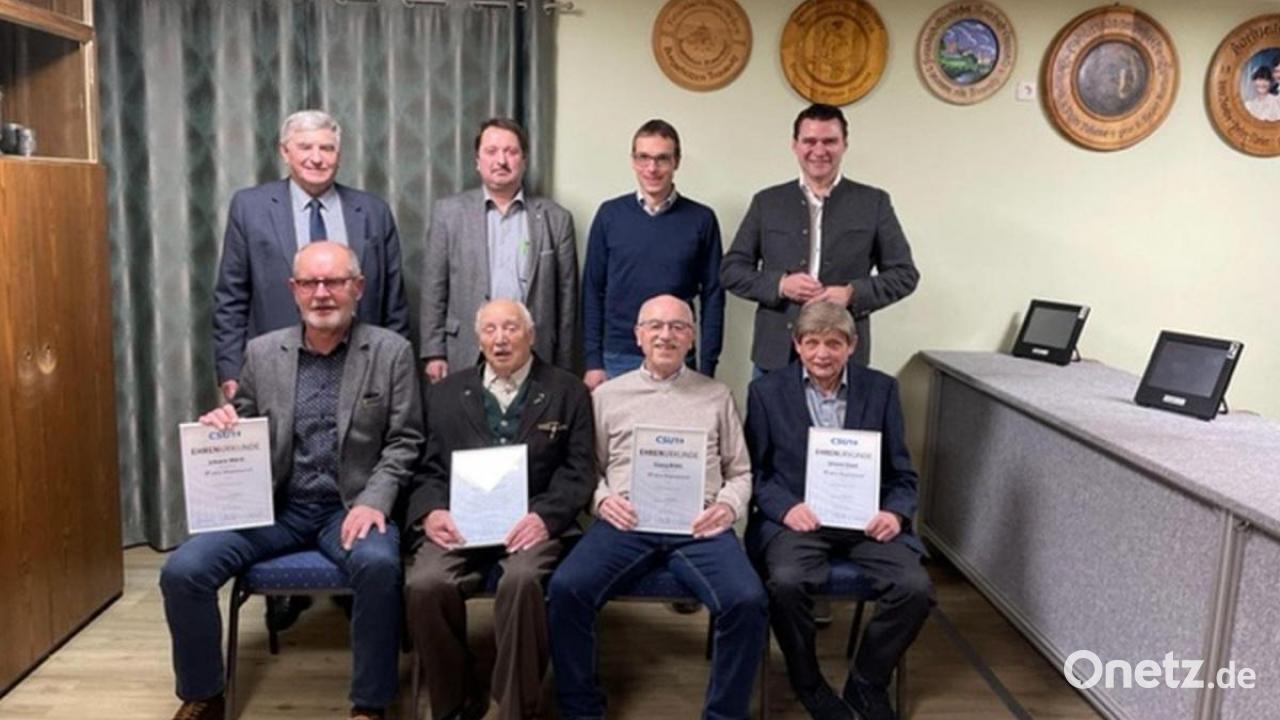 CSU-Ortsverband Trausnitz ehrt langjährige Mitglieder | Onetz
