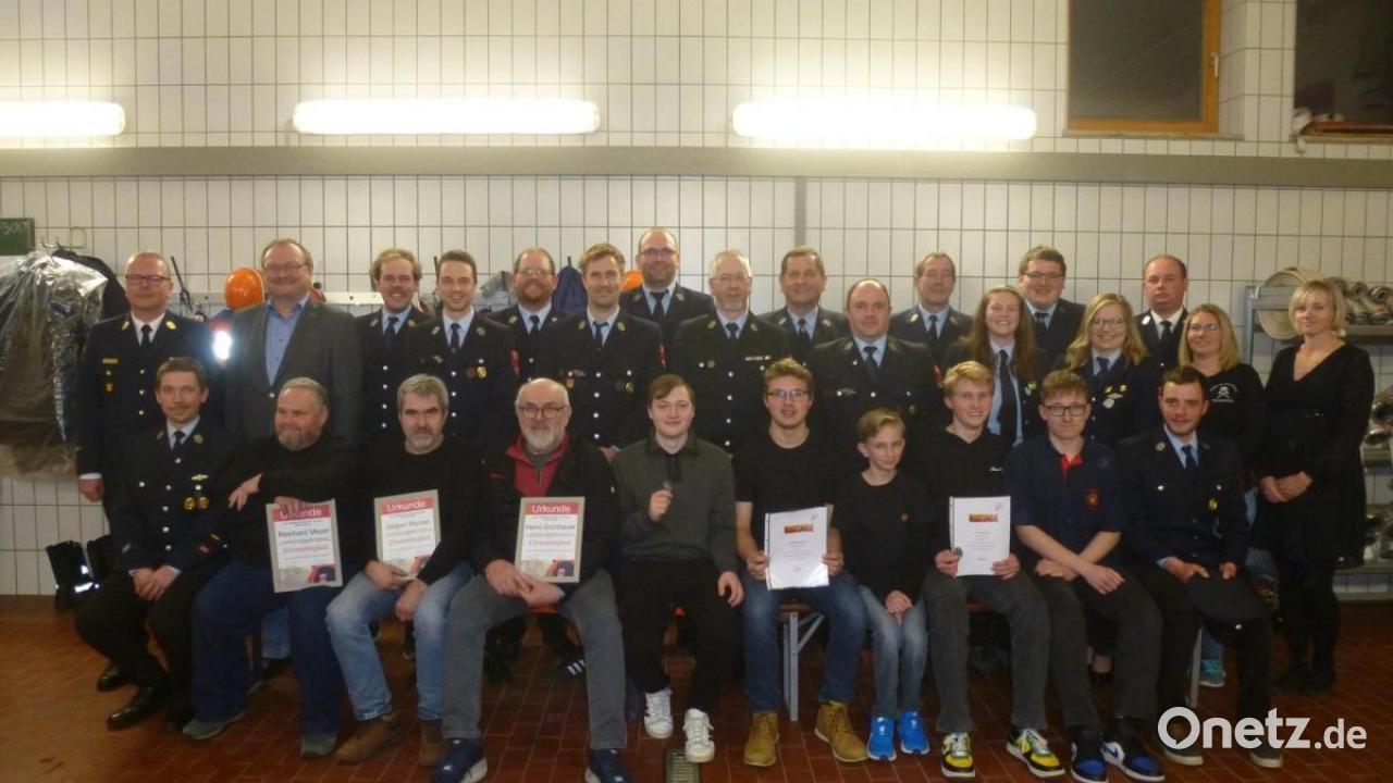 Thansüßer Feuerwehr ernennt vier neue Ehrenmitglieder | Onetz