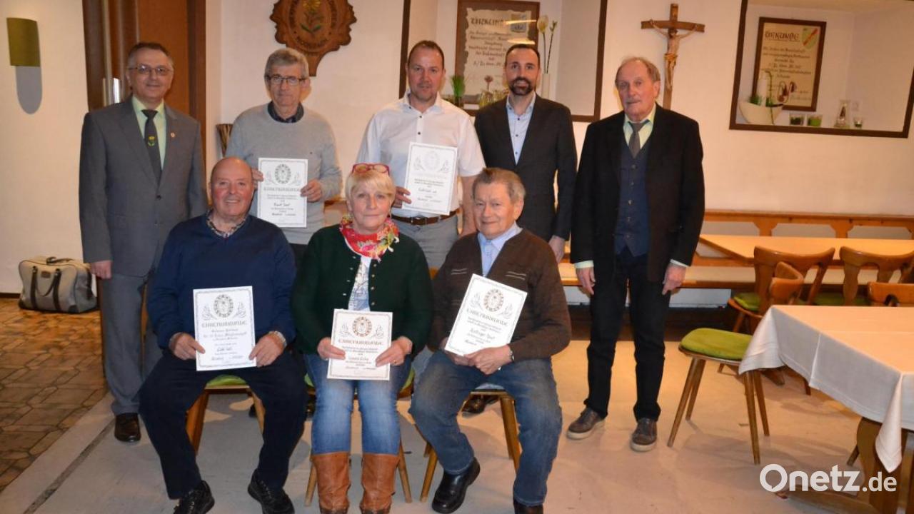 Karl Liebl ein halbes Jahrhundert beim Waldverein Moosbach | Onetz