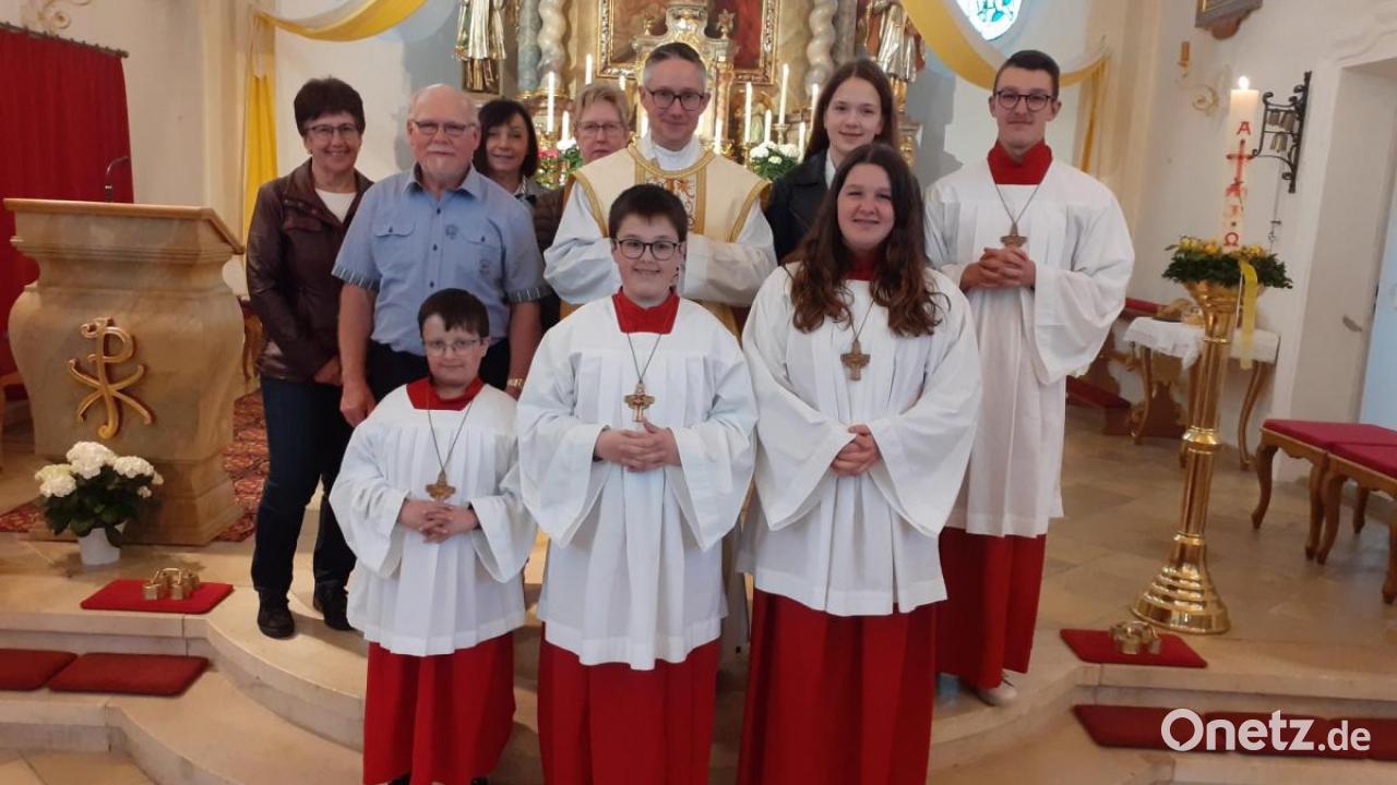 Pfarrgemeinderat Miesbrunn spendet 750 Euro für Ministranten | Onetz