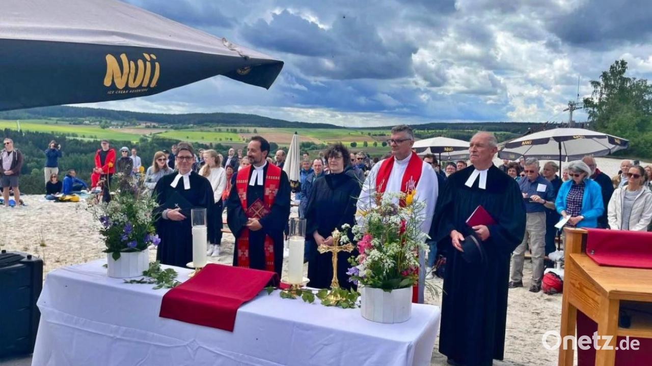 Pfingsten vereint acht Kirchengemeinden auf dem Monte Kaolino | Onetz