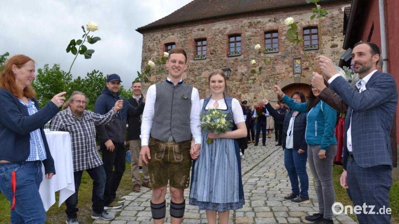 Jessica Piehler und Vincent Steger geben sich das Jawort | Onetz