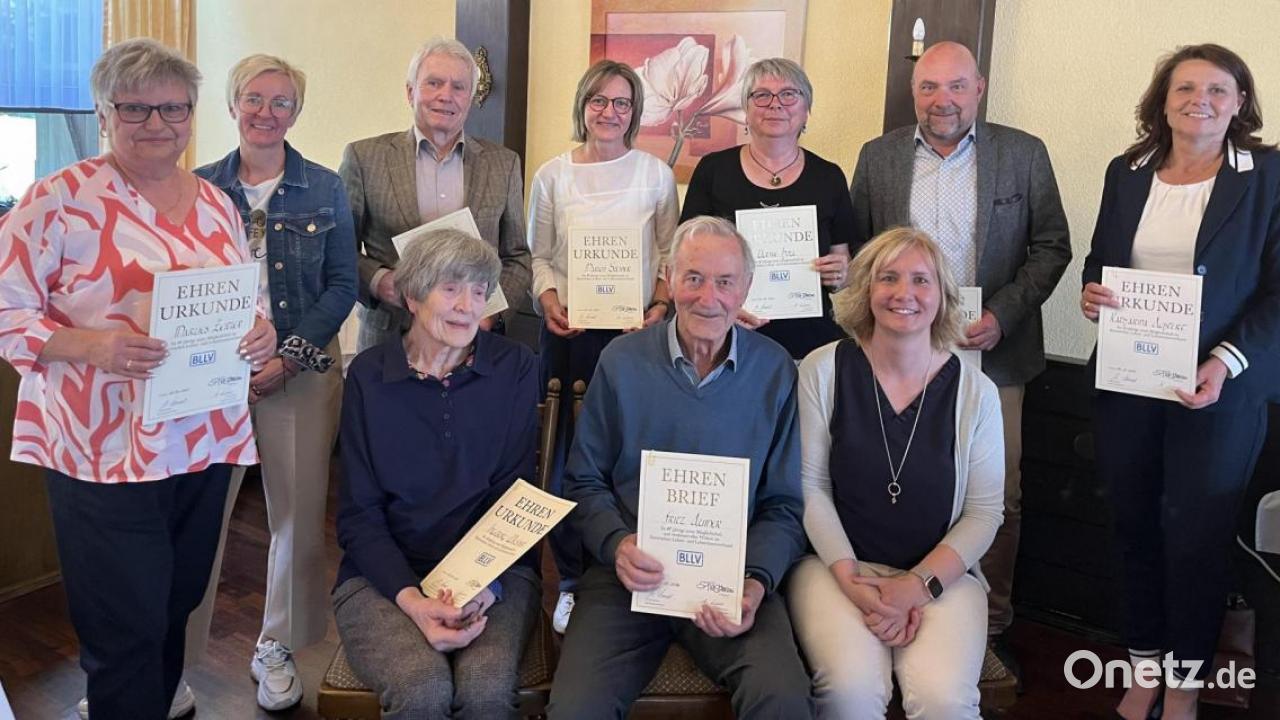 Lehrerverband ehrt im Landkreis Neustadt/WN treue Mitglieder | Onetz
