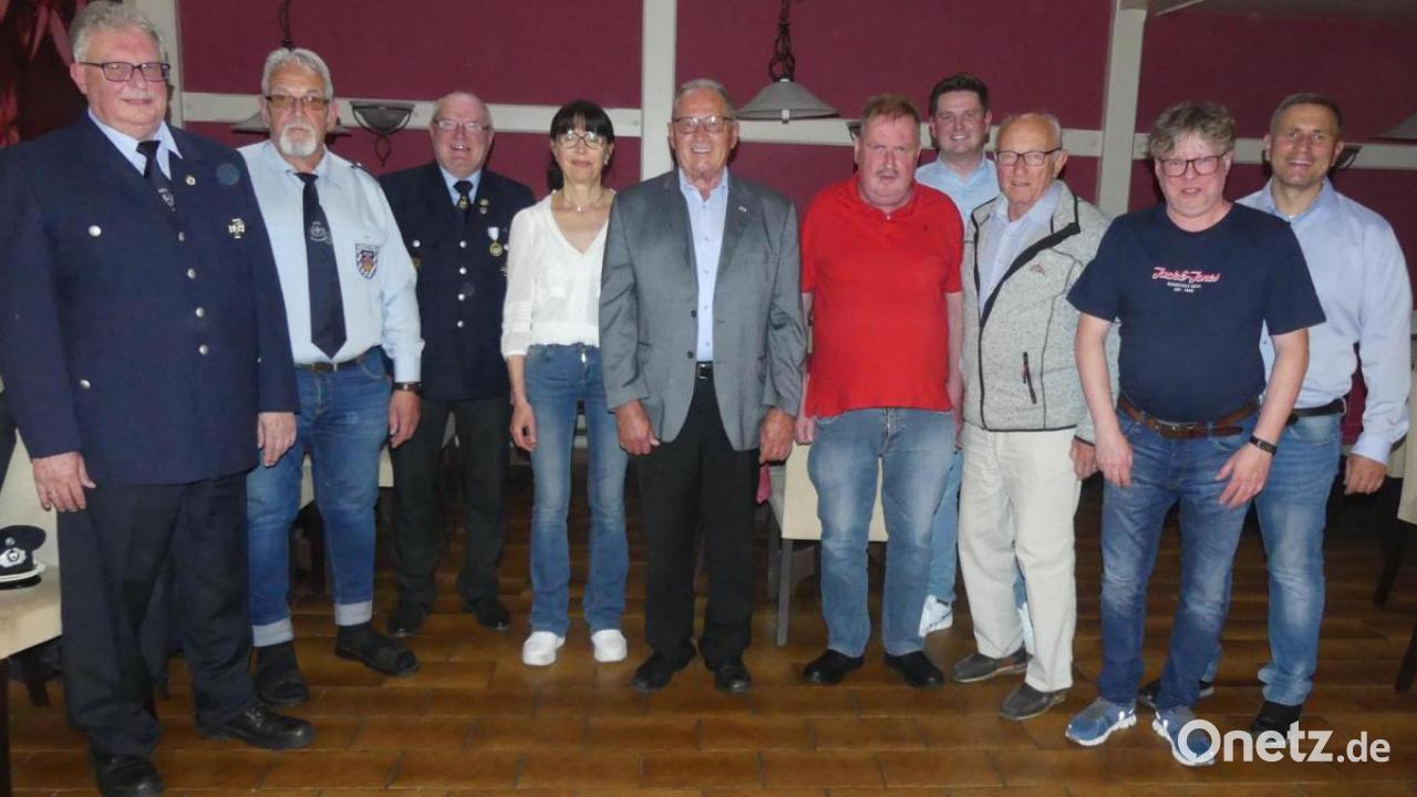 Bayerischer Soldatenbund ehrt treue Mitglieder | Onetz