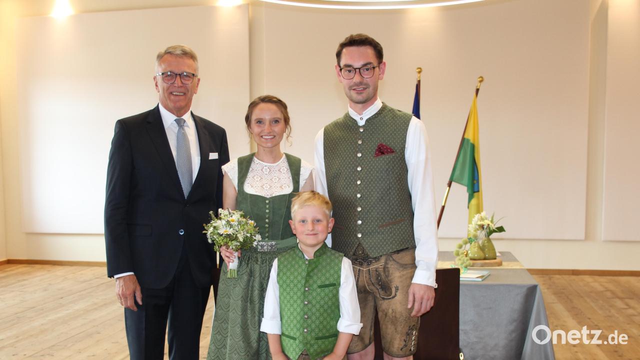 Sebastian Wiedemann und Corinna Rosnitschek geben sich das Jawort | Onetz