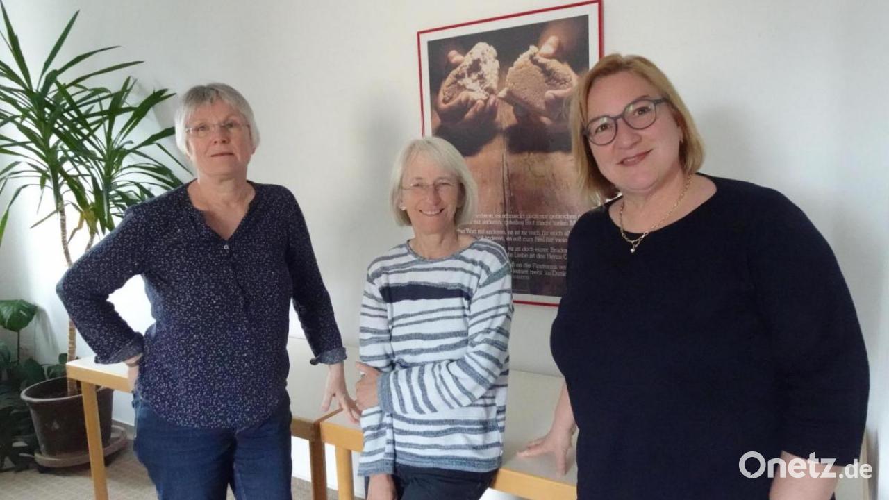 Drei Sozialberaterinnen sorgen dafür, dass "Lichtblicke"-Spenden an den ...