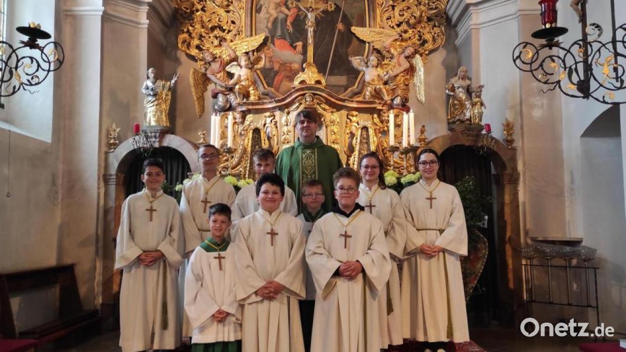 Leonberg freut sich über drei neue Ministranten | Onetz