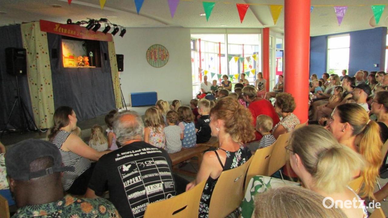 Kasperltheater in Mantel sammelt Spenden für Aktion Lichtblicke | Onetz