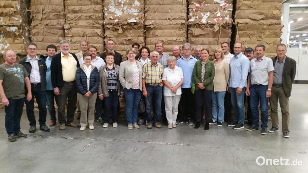 Besuch in Kartonagenfabrik | Onetz