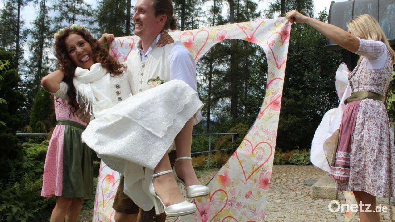 Verónica und Michael Wölker geben sich Jawort in Ebnath | Onetz