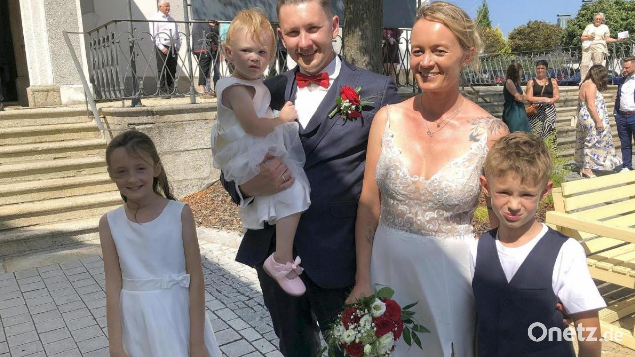 Daniela Mark und Michael Wedlich feiern Hochzeit und Taufe von Tochter Marlene | Onetz