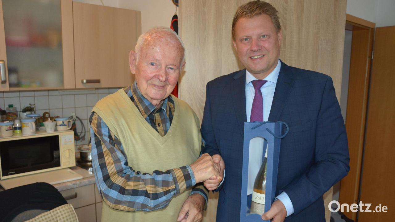 Franz Baumgartner feiert in Mitterteich seinen 90. Geburtstag | Onetz