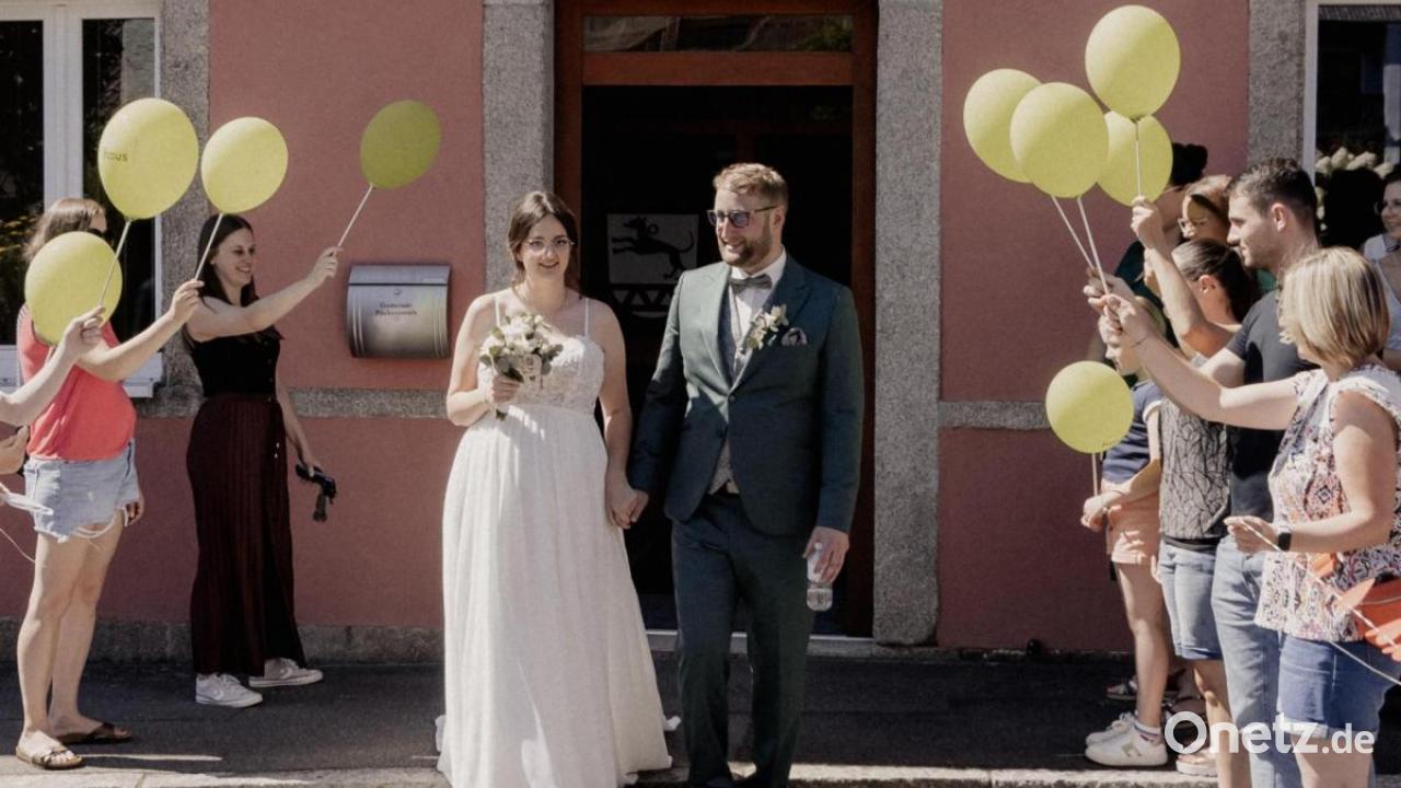 Melanie Hart und Luis Heller geben sich in Püchersreuth das Jawort | Onetz