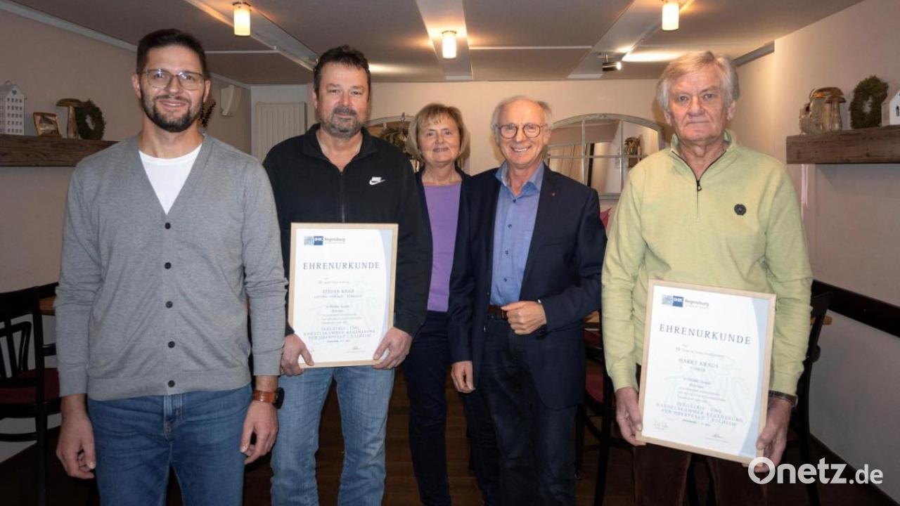 25 Jahre Treue zur Firma: H-Tronic ehrt langjährige Mitarbeiter | Onetz