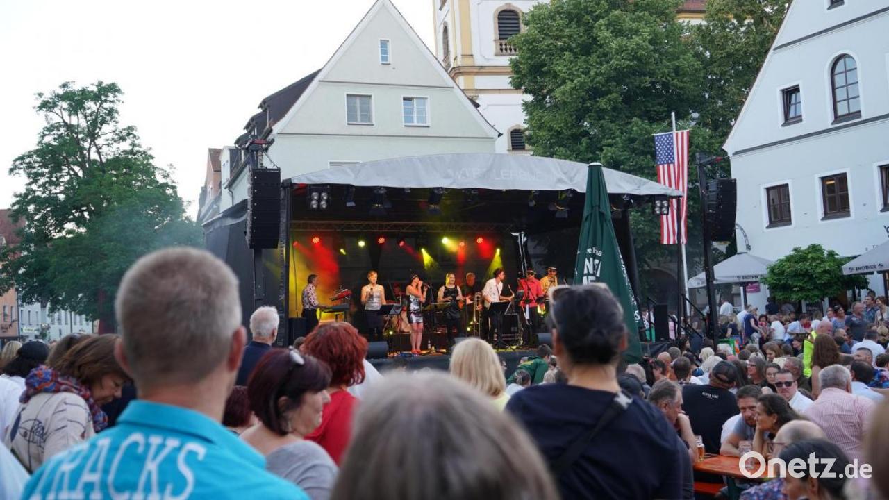 Weidener Bürgerfest 2025: Das Programm rund ums Alte Rathaus | Onetz