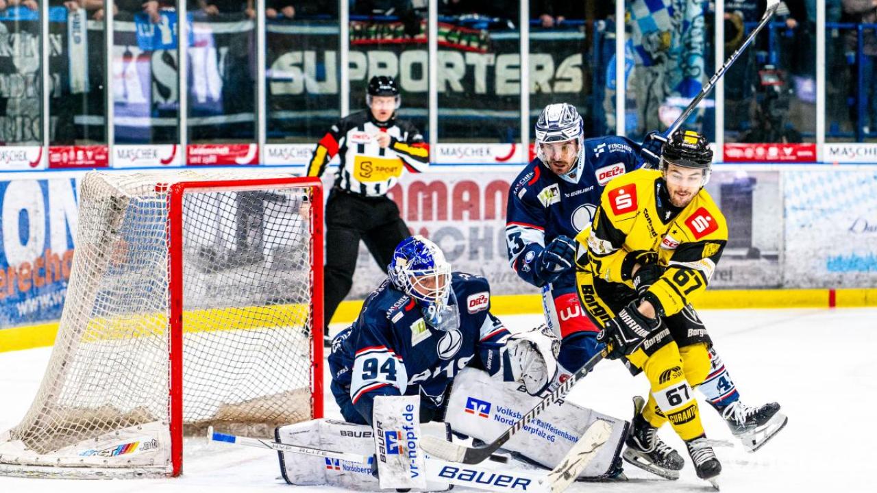 Dreierpacker David Elsner: Blue Devils Weiden wieder zurück in der Play ...