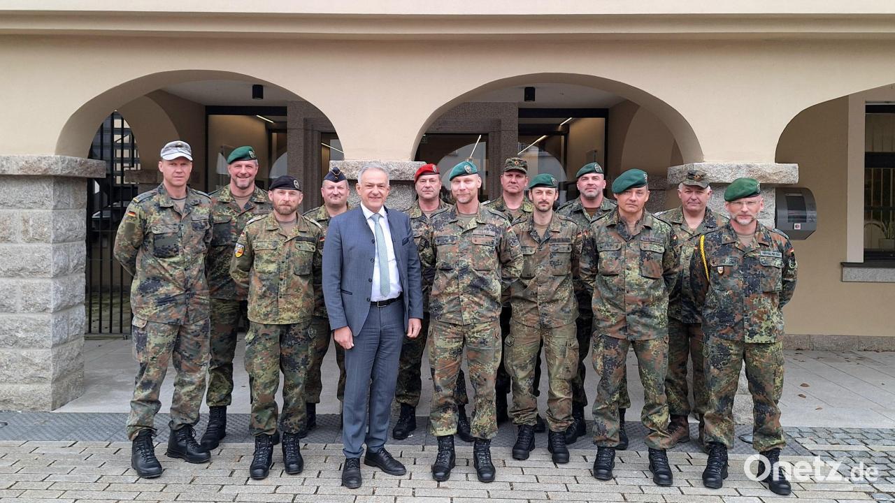 Enge Zusammenarbeit zwischen Landkreis Tirschenreuth und Bundeswehr | Onetz