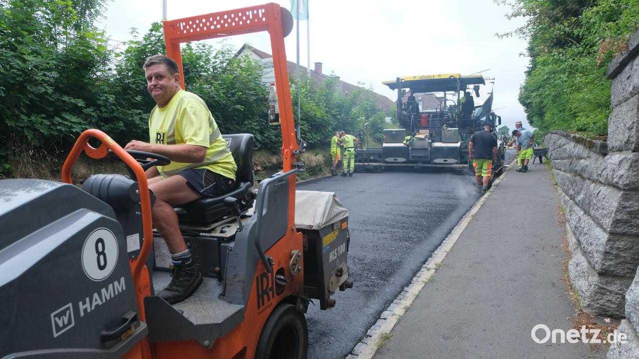 Neue Asphaltdecke für den Kellerhäuslberg in Floß | Onetz