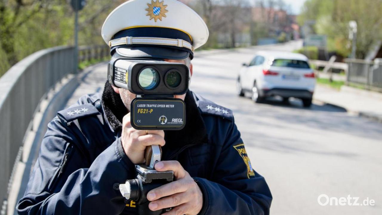 Audi-Fahrer bei Bodenwöhr mit über 200 km/h unterwegs | Onetz