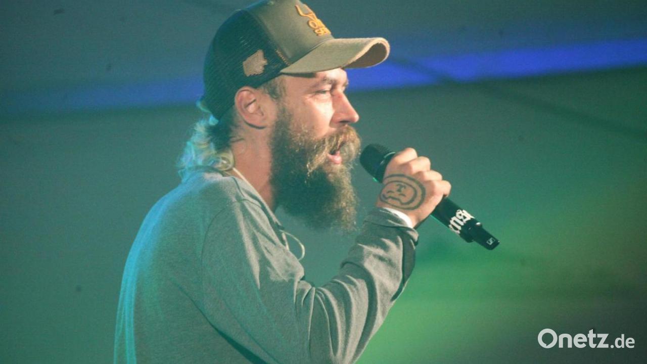 Dialekt-Rapper "BBou" begeistert beim Zeltfestival in Schwandorf | Onetz