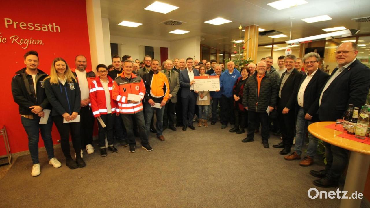 Vereinigte Sparkassen übergeben 22.000 Euro an Vereine der ...