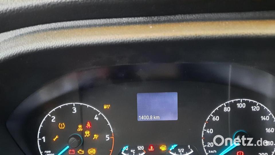 So geht dem Fahrer ein Licht auf: Das bedeuten die Symbole im Auto | Onetz