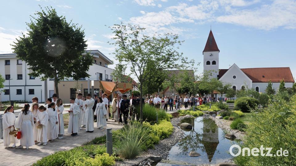 Katholische Pfarrei Ursensollen feiert ihr 100-jähriges Bestehen | Onetz