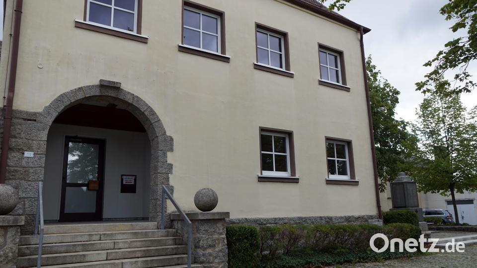 Trauungen nur noch im alten Rathaus | Onetz