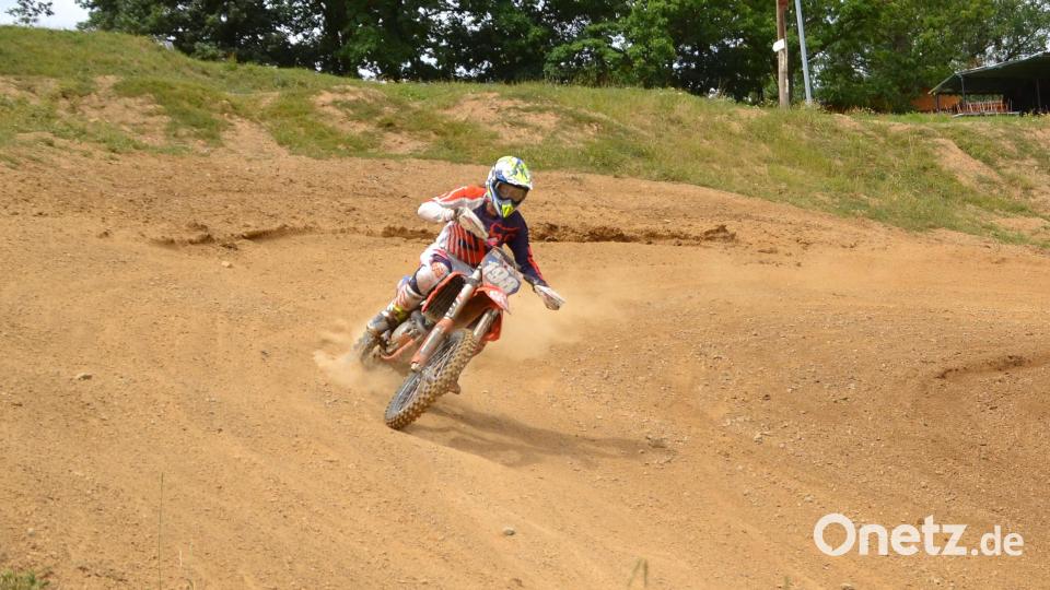 Motocross-Meisterin Meike Pirner will bei WM mitmachen | Onetz