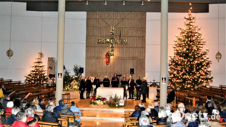ChorDiSono singt sich in Neuhaus in die Herzen und für die Tafel | Onetz