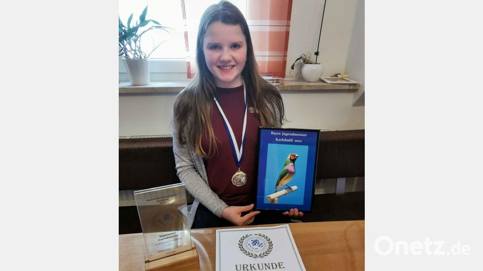Goldmedaille für junge Vogelzüchterin aus Eslarn | Onetz