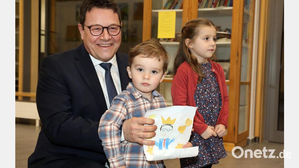 97 Prozent: Vertrauensbeweis für Wackersdorfs Bürgermeister Thomas ...