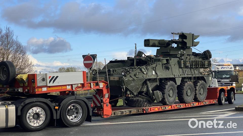 Unfall zwischen Militär-Fahrzeug und Panzer: A6 stundenlang gesperrt ...