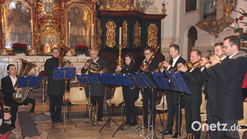 Tosender Applaus für eindrucksvolles Weihnachtskonzert in der Basilika in Waldsassen | Onetz