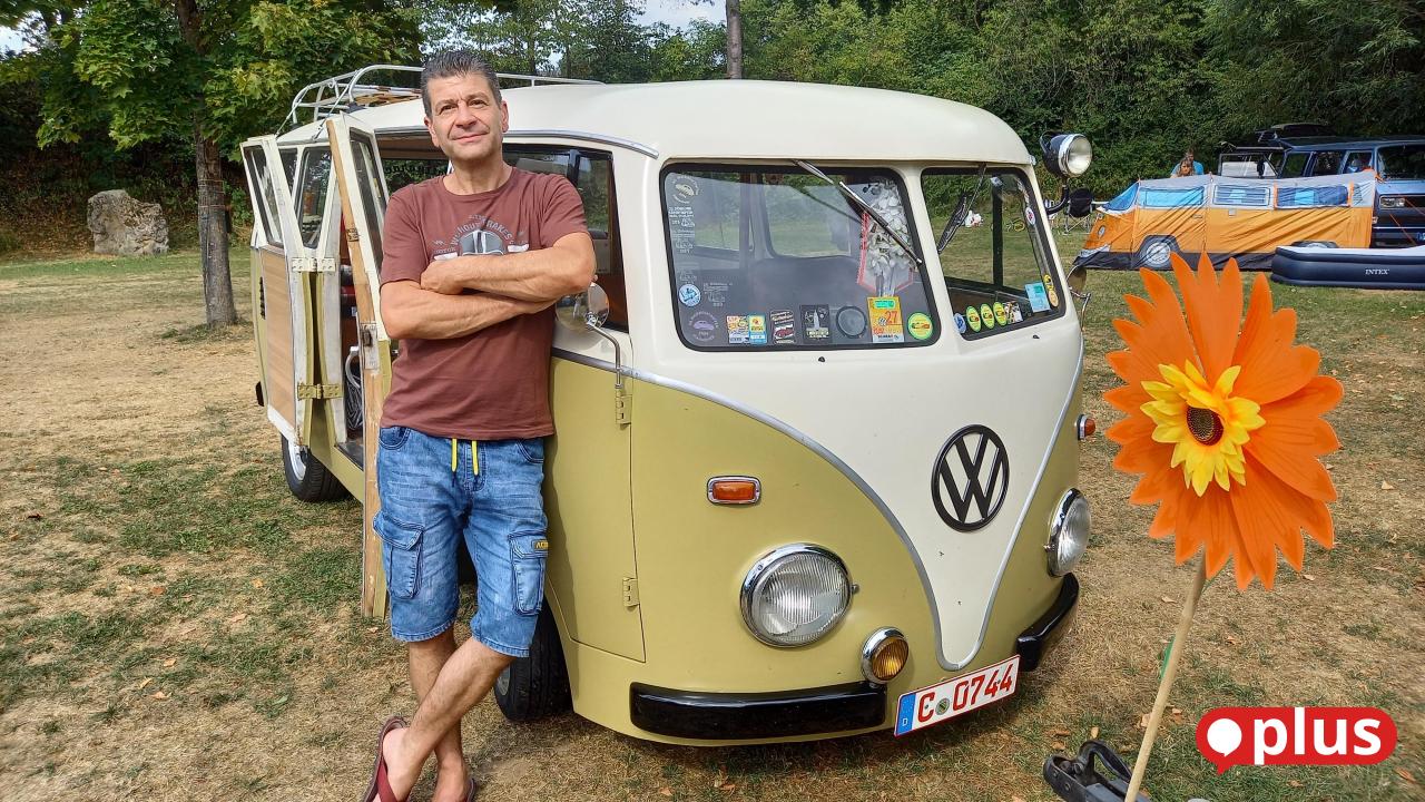 Ein Bulli aus Holz unter den Stars bei abgespecktem Käfer-Treffen in ...