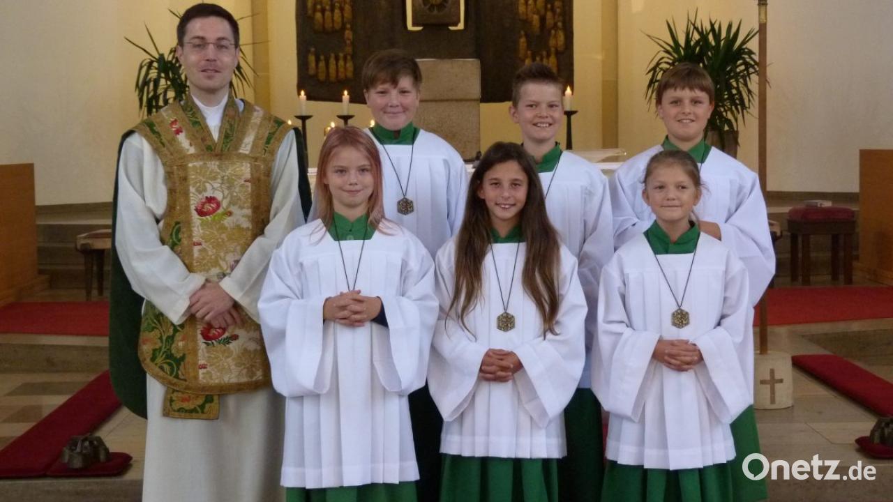 Sechs neue Ministranten aufgenommen | Onetz