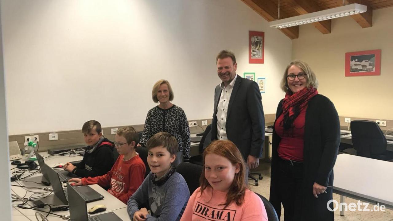 Digitale Ausstattung für die Grund- und Mittelschule Freudenberg | Onetz